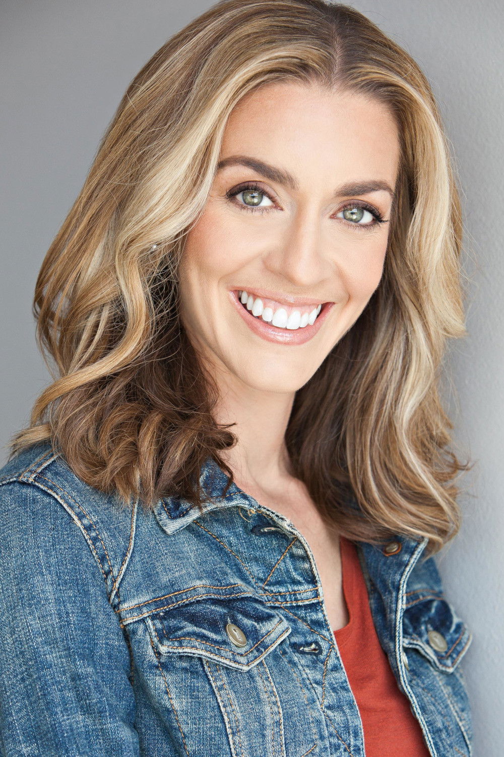 Jill C. Holmes - About - Entertainment.ie