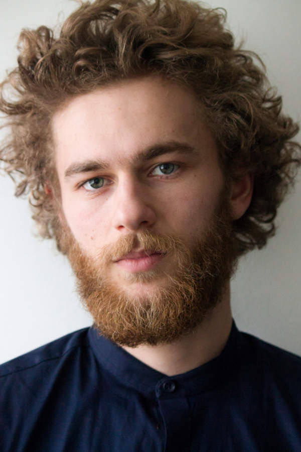 Sadwyn Brophy - About - Entertainment.ie