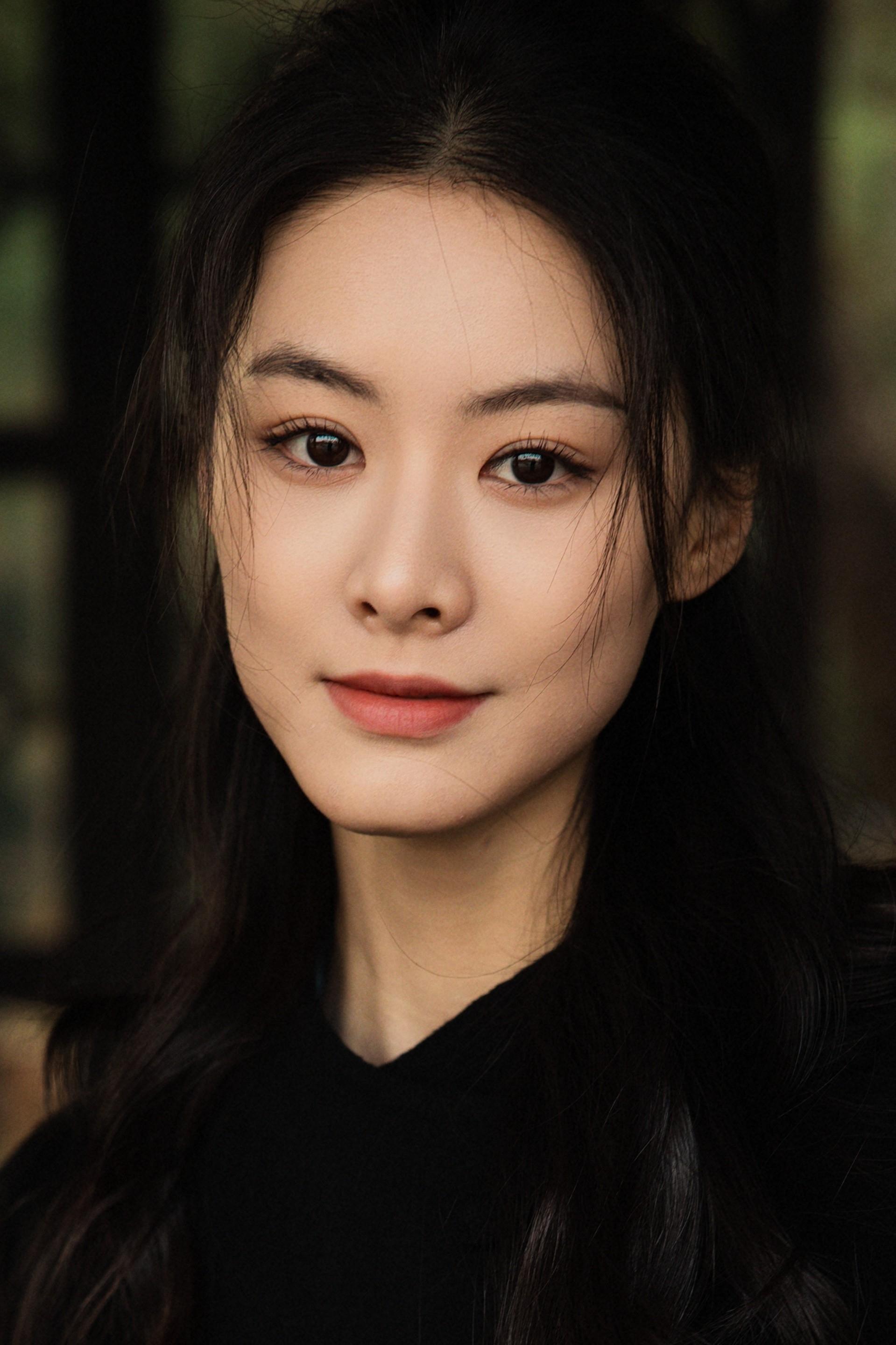 Zhao Xixi - About - Entertainment.ie