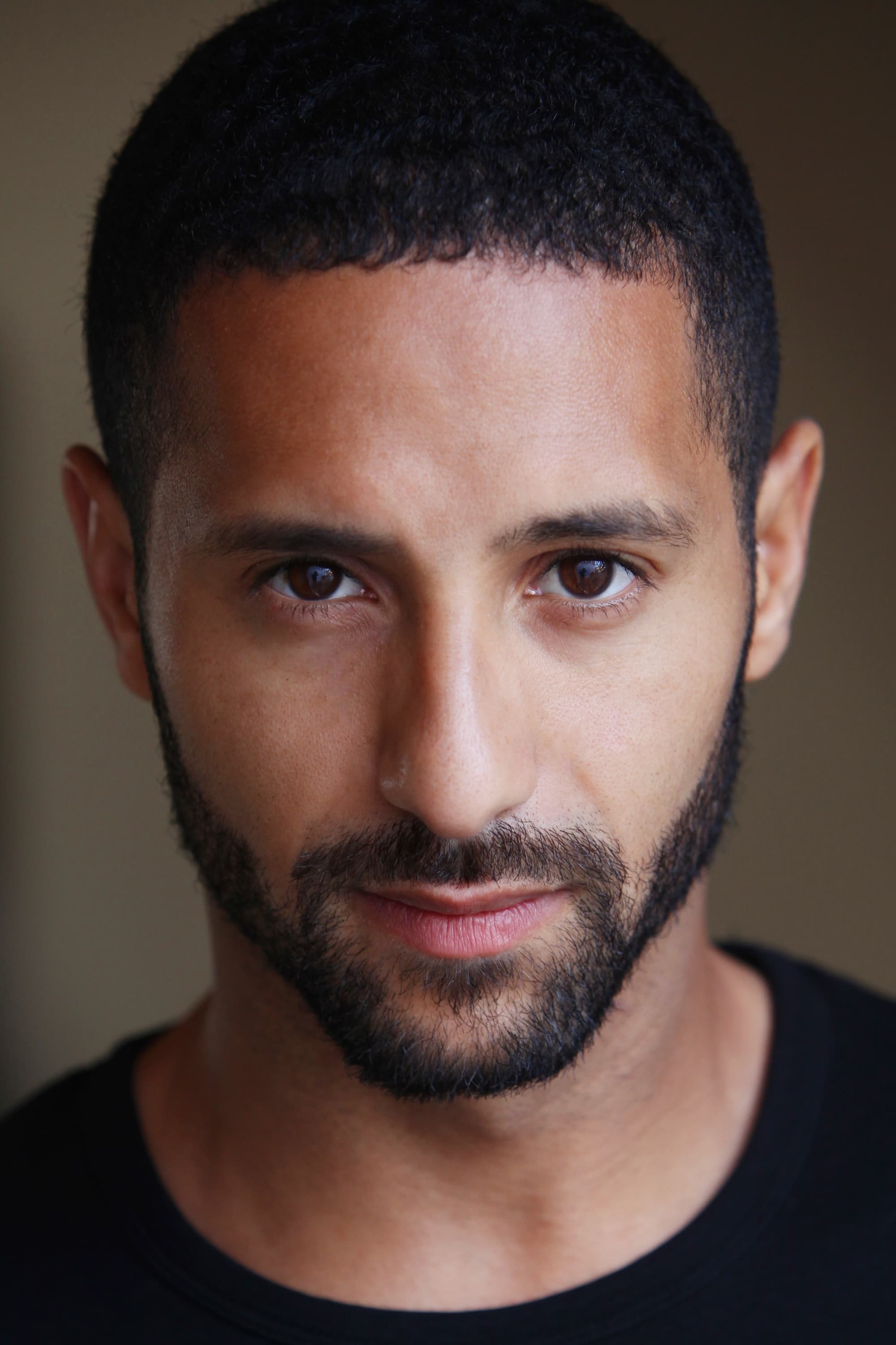 Alastair Bayardo - About - Entertainment.ie