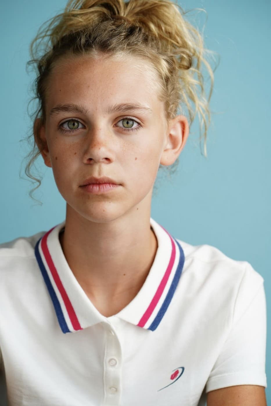 Elle Graham - About - Entertainment.ie