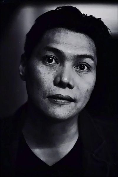 Mon Confiado - About - Entertainment.ie