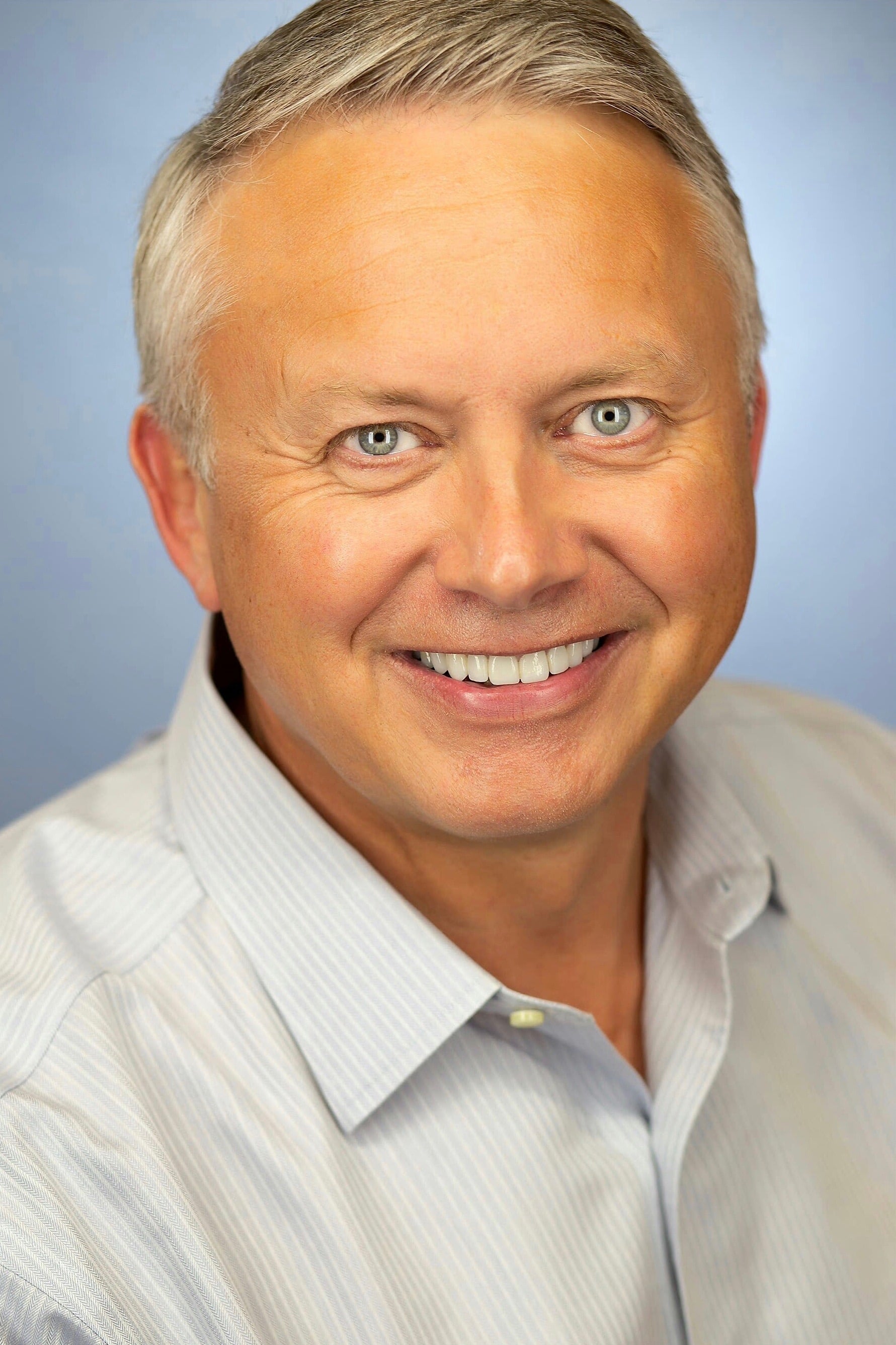 Lawrence Jonasson - About - Entertainment.ie