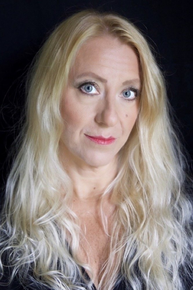 Denise Morris - About - Entertainment.ie