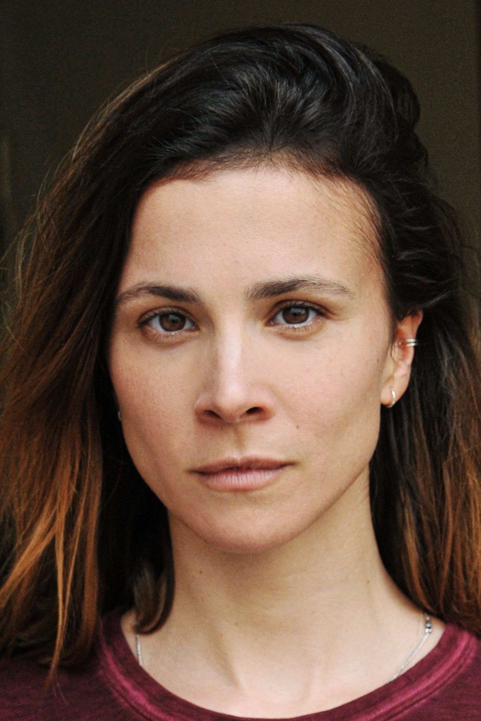 Aylin Tezel - About - Entertainment.ie