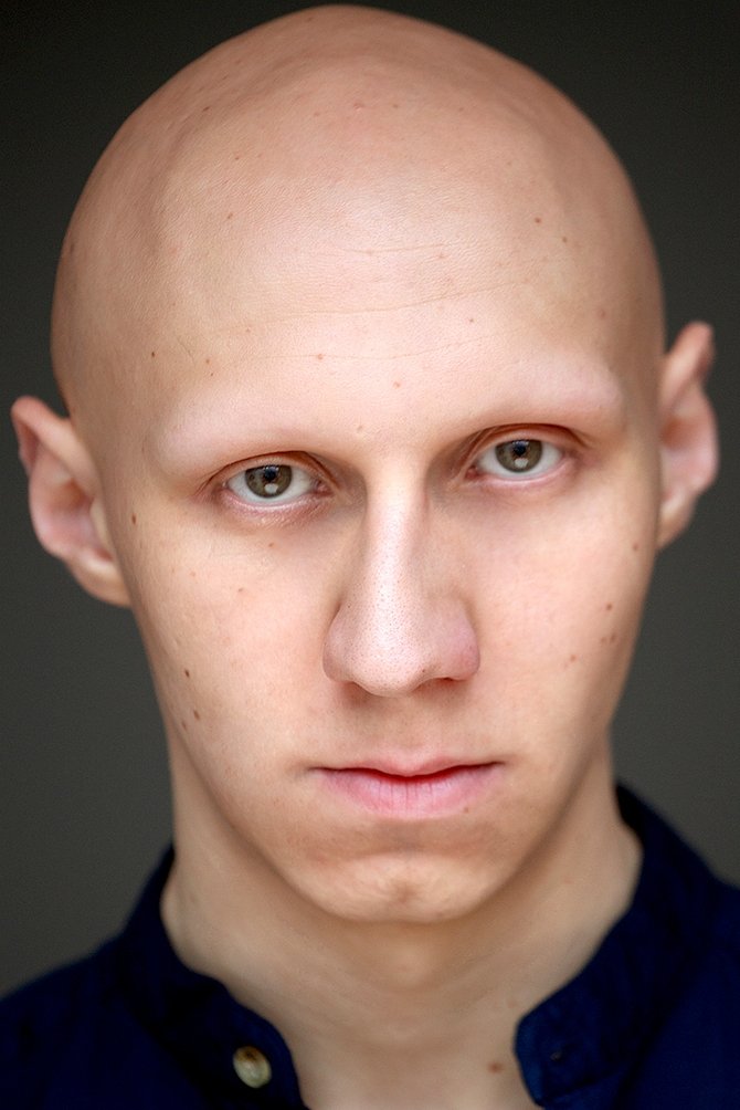 Daniel Scott-Smith - About - Entertainment.ie