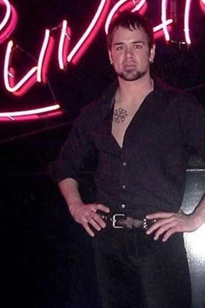 Lee Burns - About - Entertainment.ie