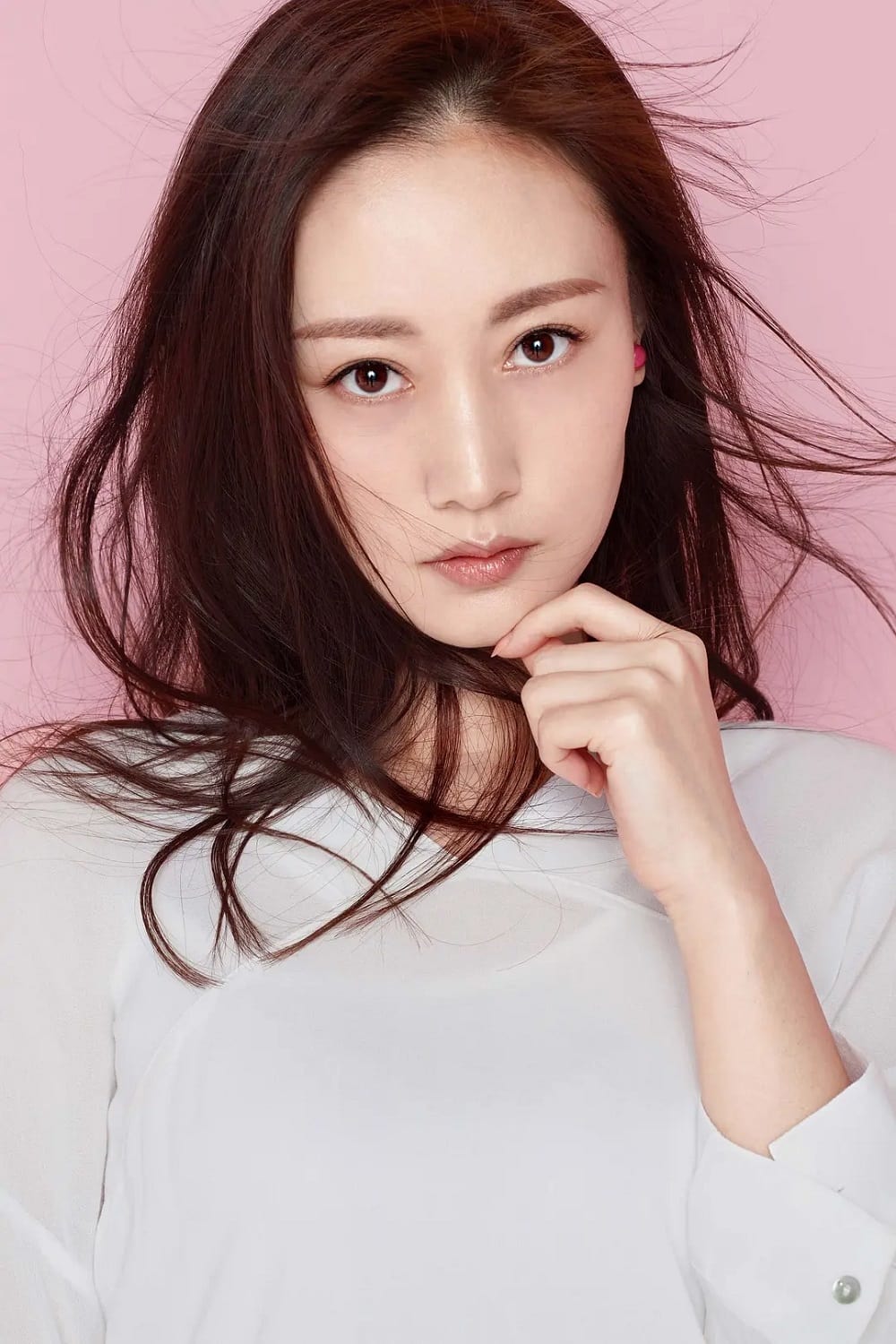 Li Yuanyuan - About - Entertainment.ie
