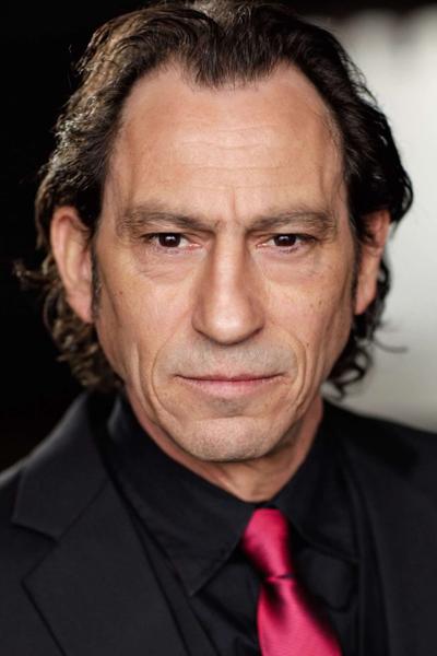 Jasper Bagg - About - Entertainment.ie