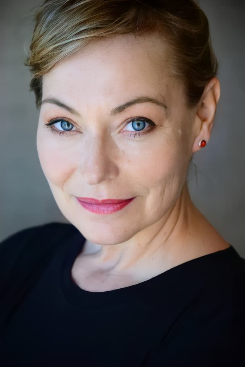 Jennifer Steyn - About - Entertainment.ie