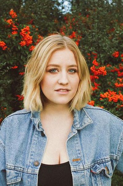 Courtnee Rasmussen - About - Entertainment.ie