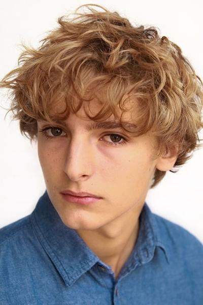 Vassili Schneider - About - Entertainment.ie