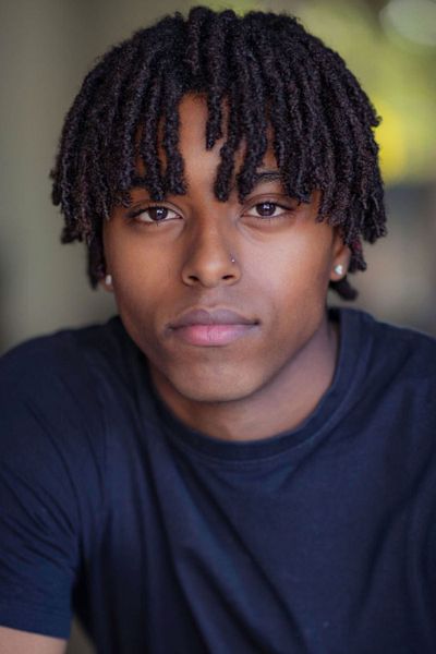 Mekonnen Knife - About - Entertainment.ie