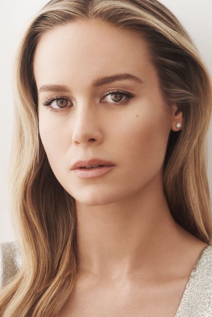 Brie Larson Tanner Hall