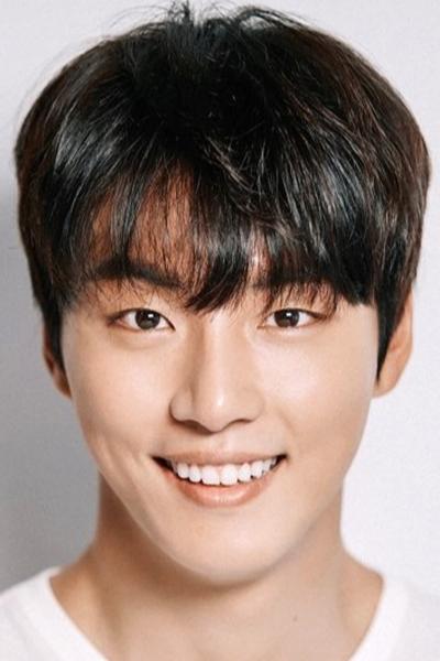Yoon Shi-yoon - About - Entertainment.ie