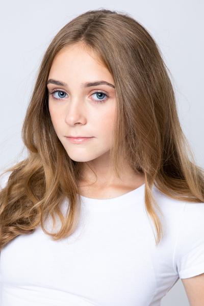 Isabella Sousa - About - Entertainment.ie