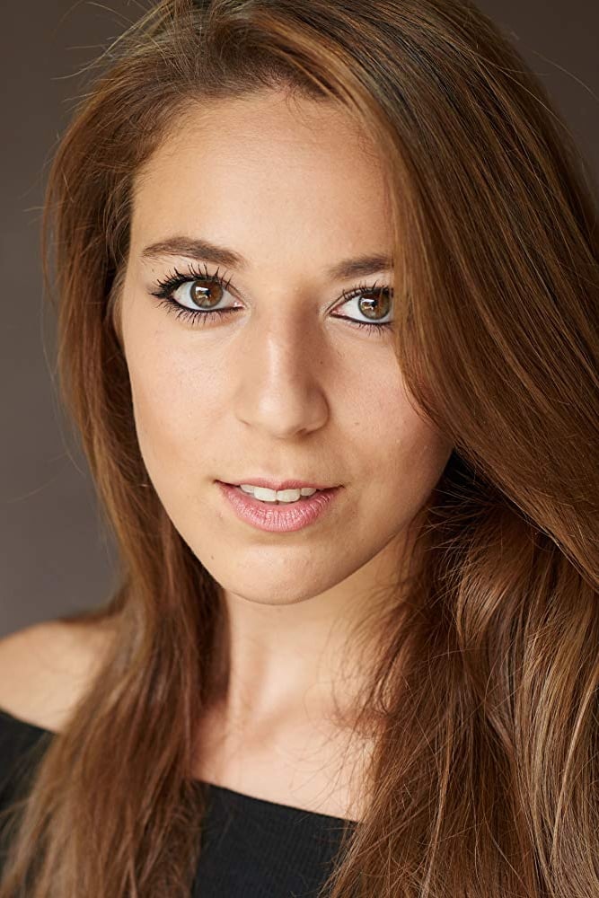 Amber Townsend - About - Entertainment.ie