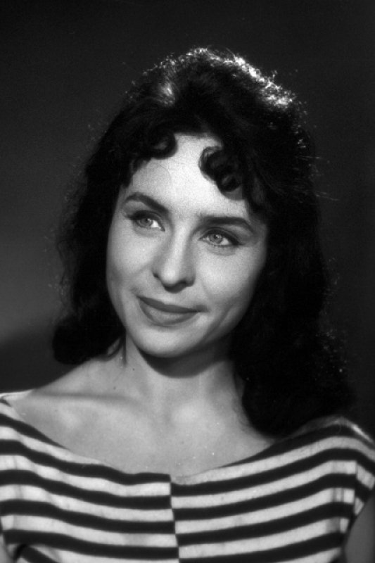 Maria Chwalibóg - About - Entertainment.ie