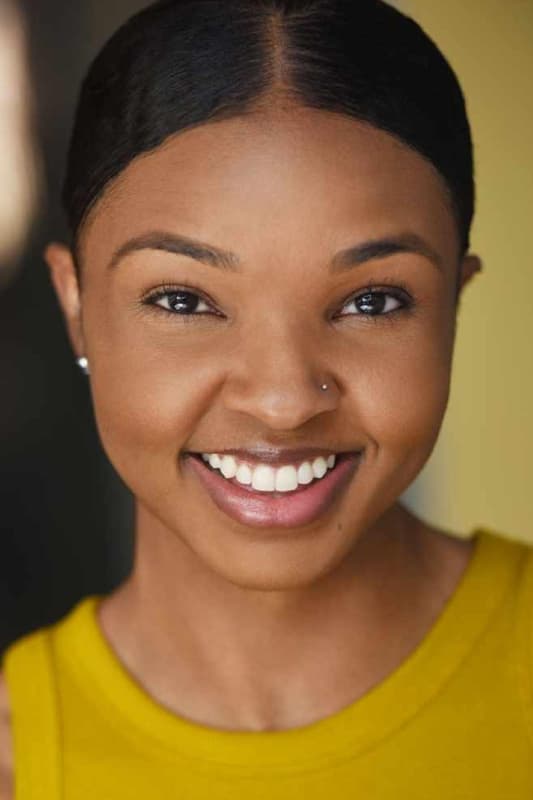 Summer Monet - About - Entertainment.ie