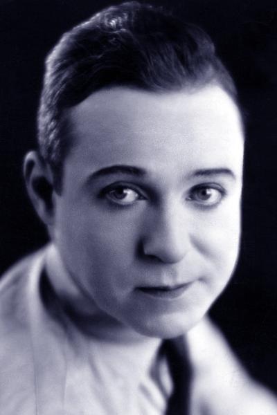 Harry Langdon - About - Entertainment.ie