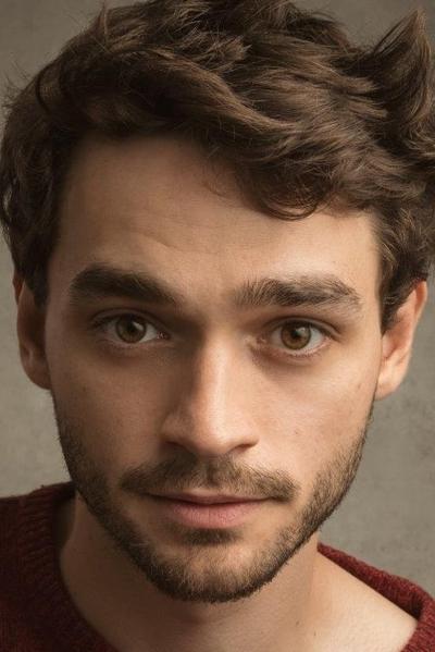 Angus Yellowlees - About - Entertainment.ie