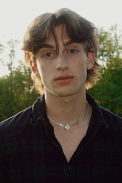 Johnny Orlando - About - Entertainment.ie