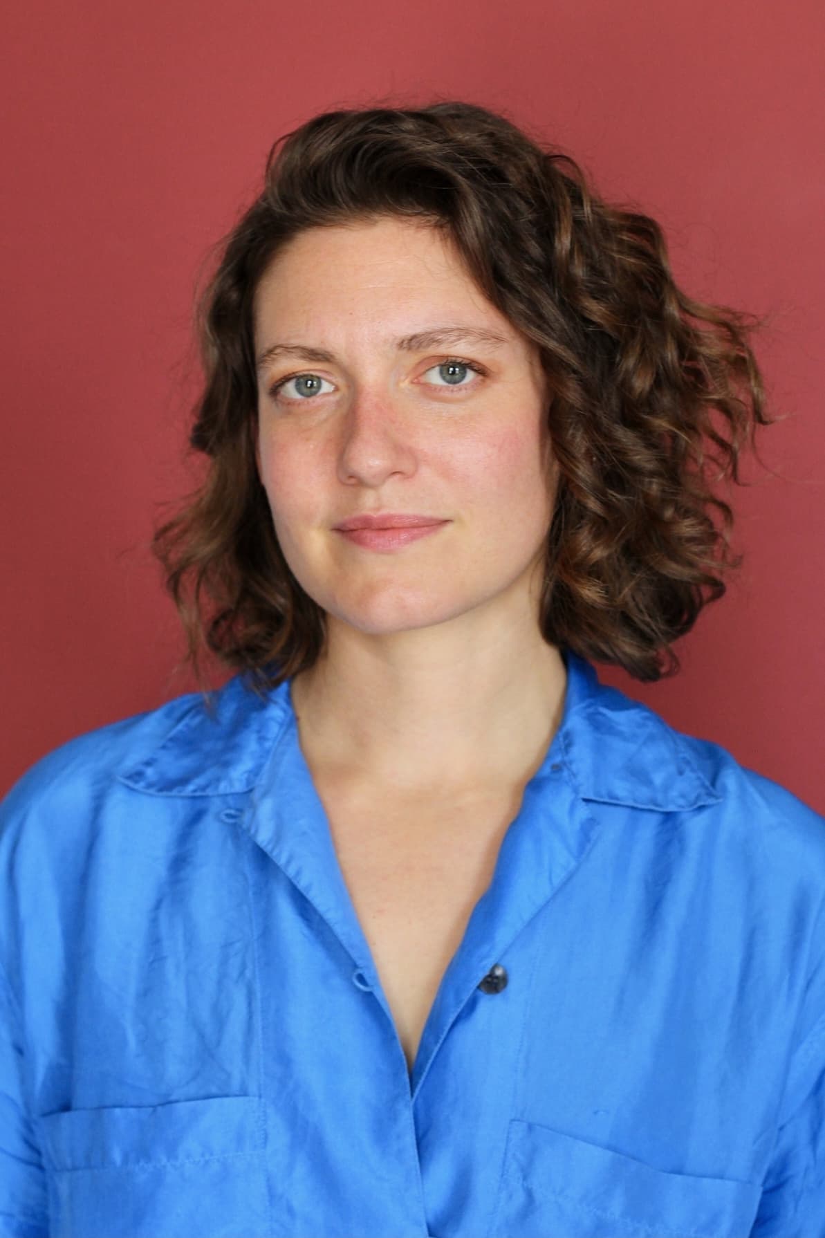 Lucy Kaminsky About Entertainment Ie