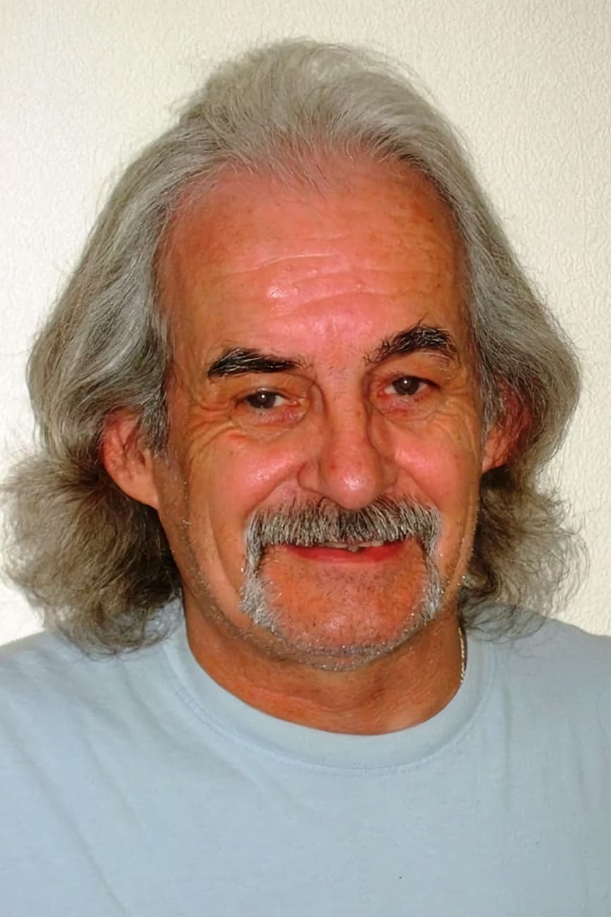 Steve Saunders - About - Entertainment.ie