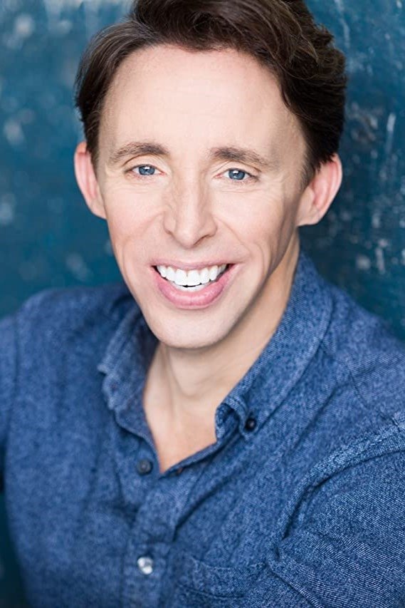 Kevin Cahoon - About - Entertainment.ie