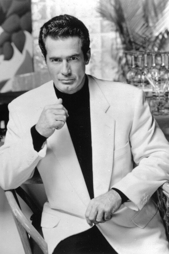 Abraham Alvarez - About - Entertainment.ie