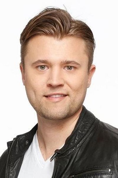 Drew Moss - About - Entertainment.ie