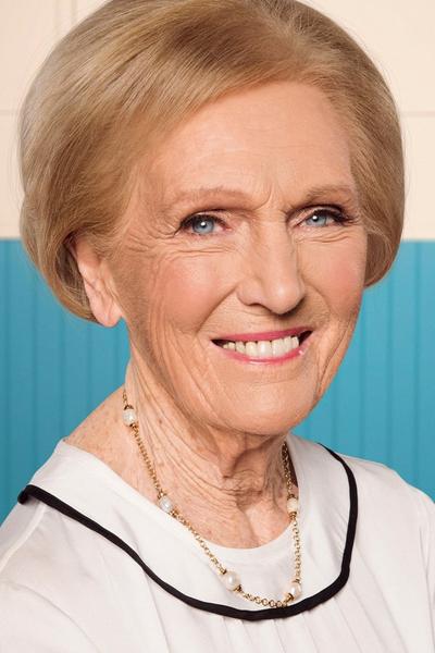 Watch: Bake Off fans rejoice, Mary Berry is back on our TVs with her ...