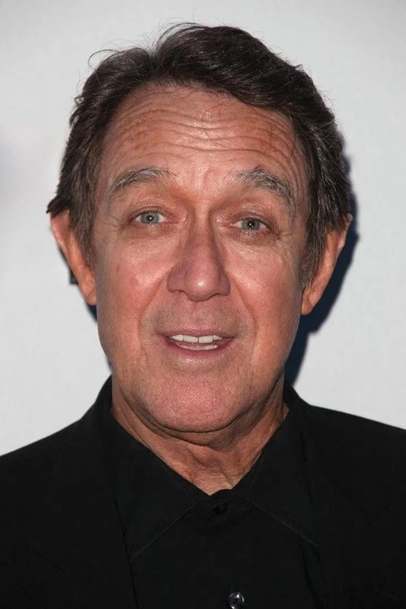 Larry Pine - About - Entertainment.ie