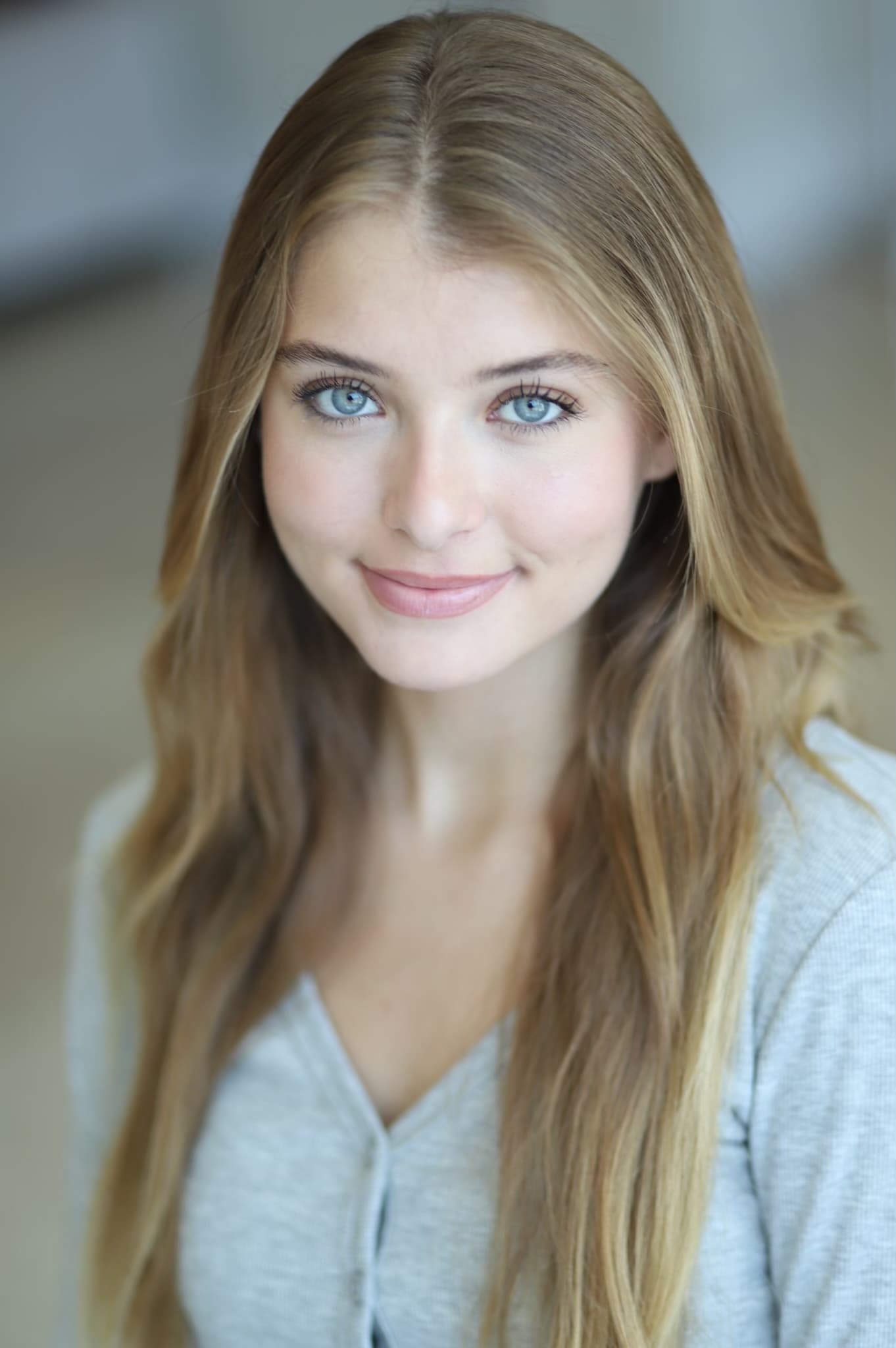 Courtney Fulk - About - Entertainment.ie