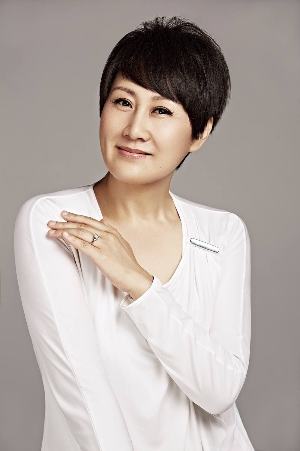 Zhang Kaili - About - Entertainment.ie
