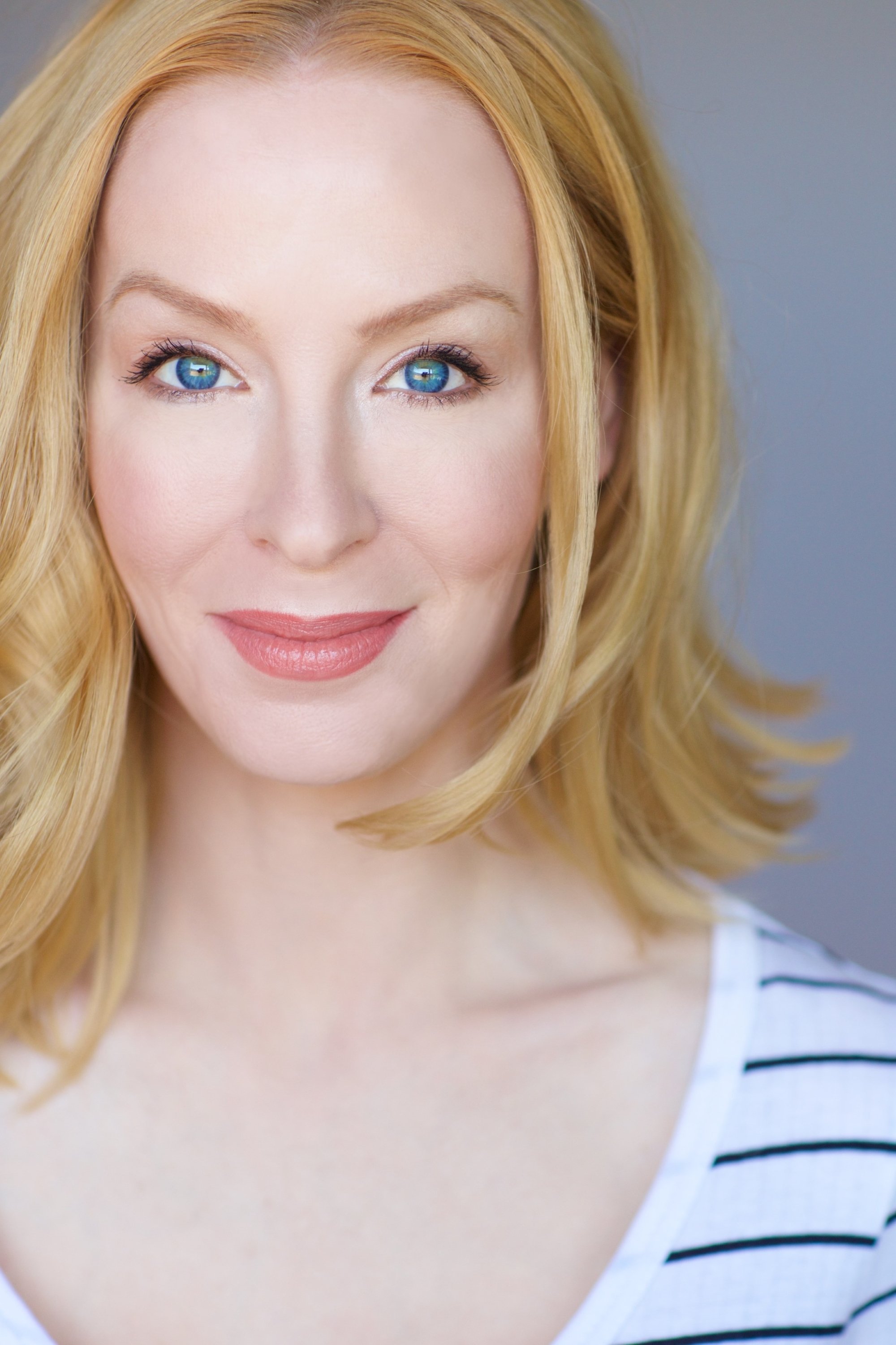 Caitlin Muelder - About - Entertainment.ie