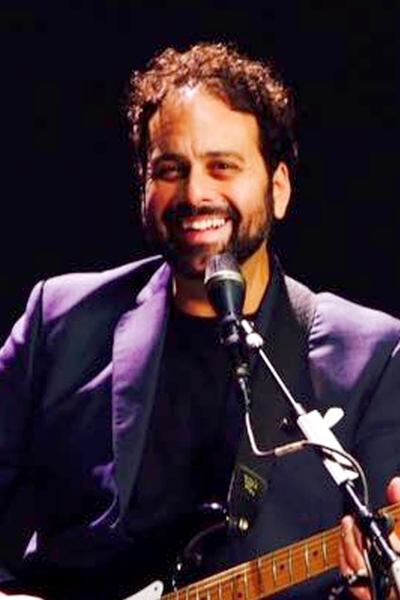 Jon Carin - About - Entertainment.ie