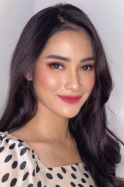 Devina Kirana - About - Entertainment.ie