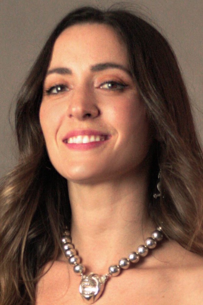 Alexis de Anda - About - Entertainment.ie