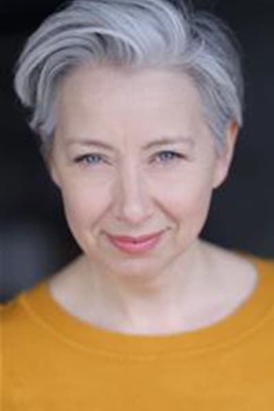 Sarah Moyle - About - Entertainment.ie