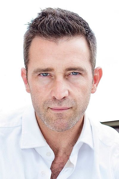 Fernando Gil - About - Entertainment.ie