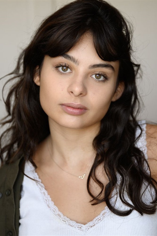 Nina Bouffier - About - Entertainment.ie