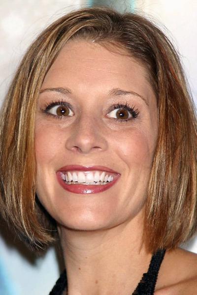 Lindsey Stoddart - About - Entertainment.ie