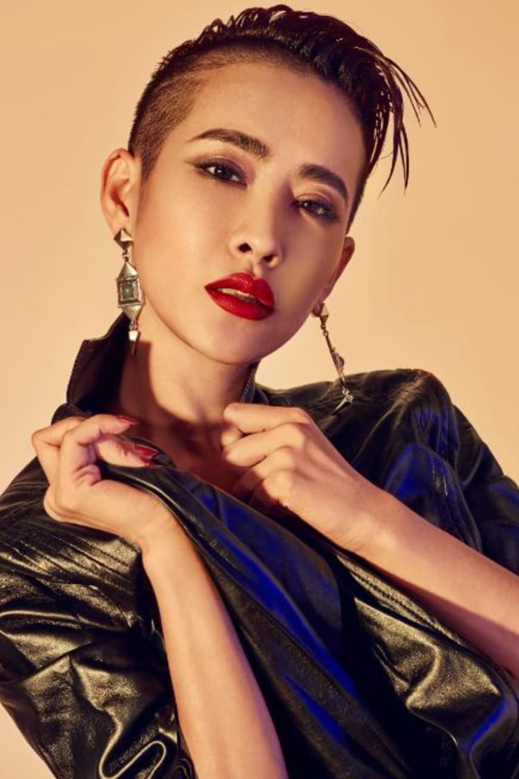 Guo Ketong - About - Entertainment.ie