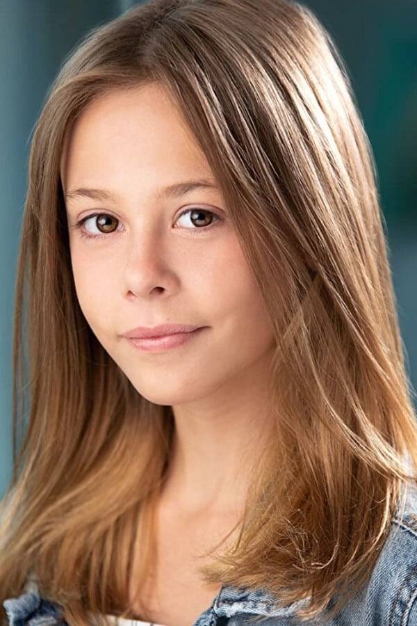 Izzy Perry - About - Entertainment.ie