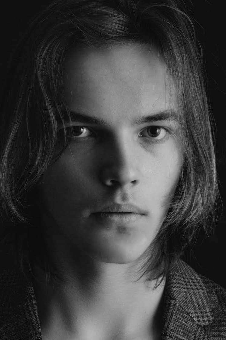 Stanley Simons - About - Entertainment.ie