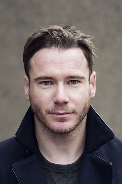 Felix Scott - About - Entertainment.ie