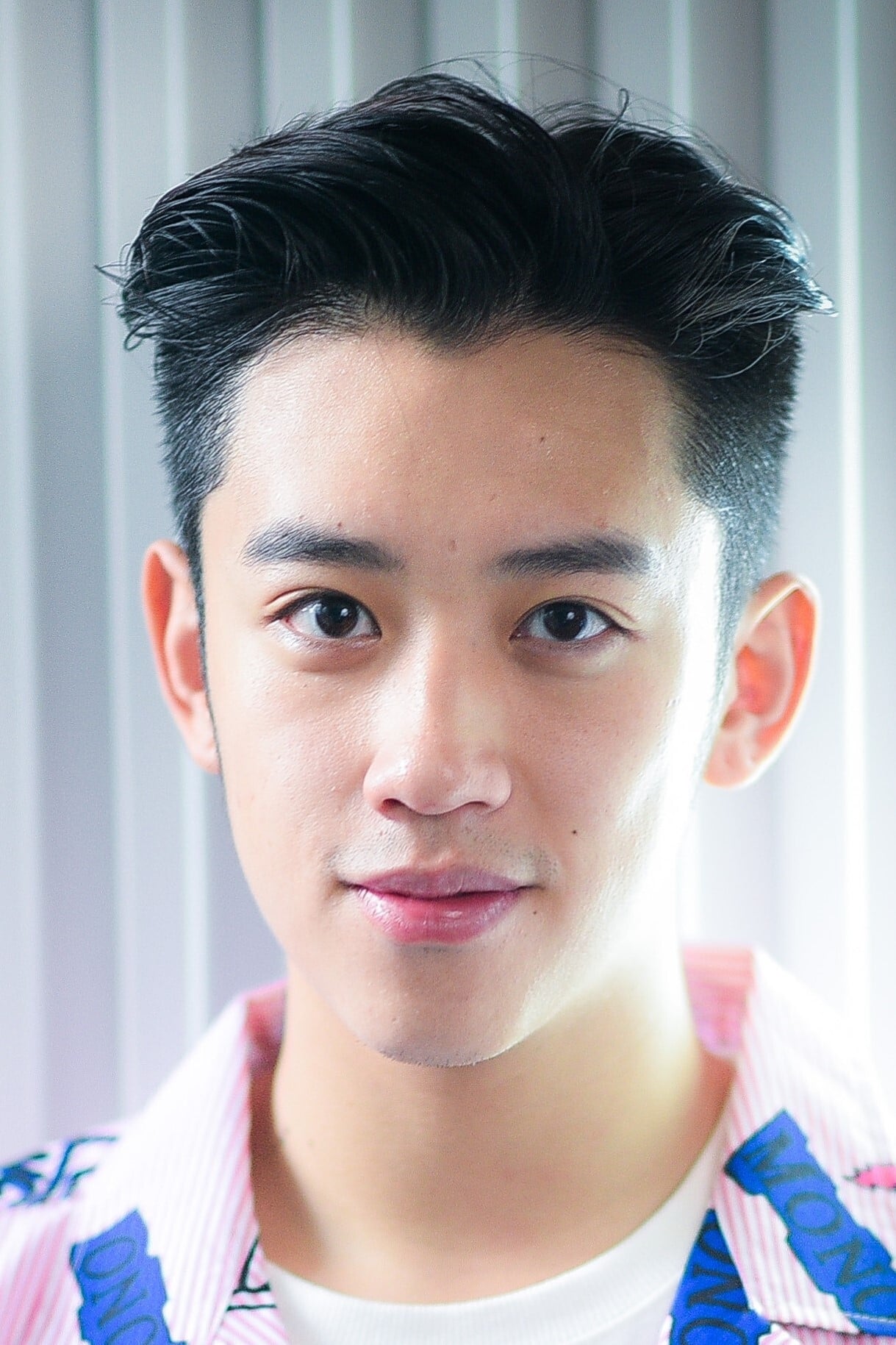 Chen Mu - About - Entertainment.ie