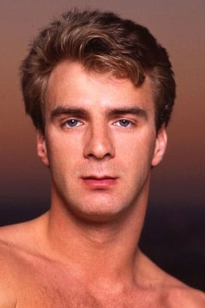 Cole Carpenter - About - Entertainment.ie