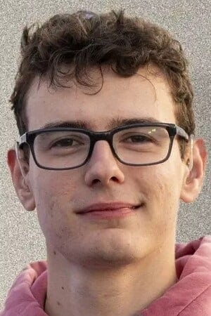 Leo Simon - About - Entertainment.ie